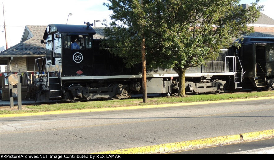 9-28-2013 WVRR EXTRA 25 SOUTH (WVRR MEMBER DINNER TRAIN) MP 68.5 GRAND CENTRAL STATION ...